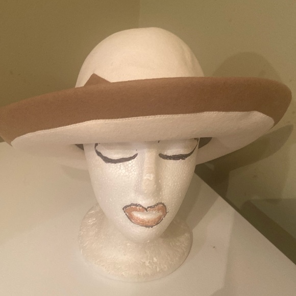 Anita Pineault | Accessories | Really Cute Felt Church Dress Hat By ...